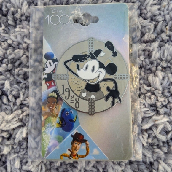 Disney | Accessories | Disney Mickey Mouse Pin | Poshmark